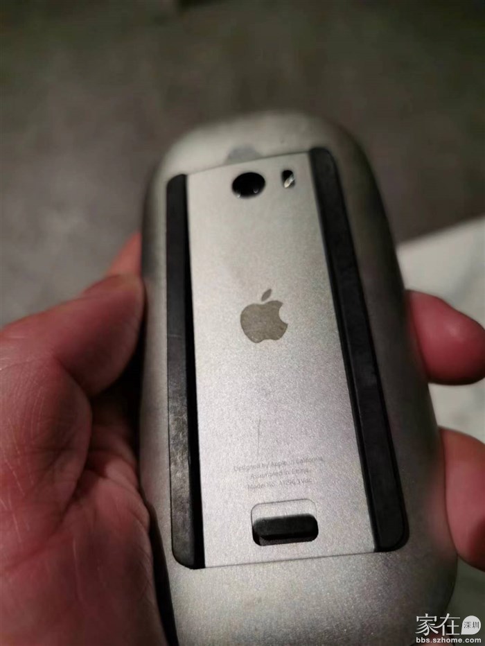 苹果原装妙控鼠标的第1代A1296，有轻微使用痕迹，使用正常，因很少用转给有缘人，有图 - 家在深圳